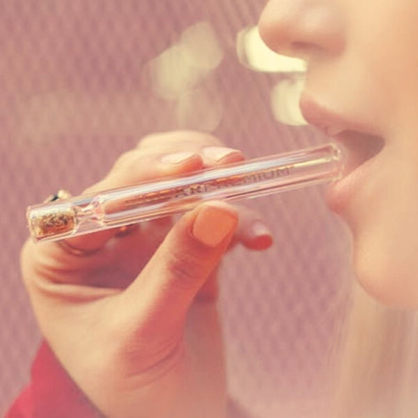 How To Use a Chillum Pipe - Vape Vet Store